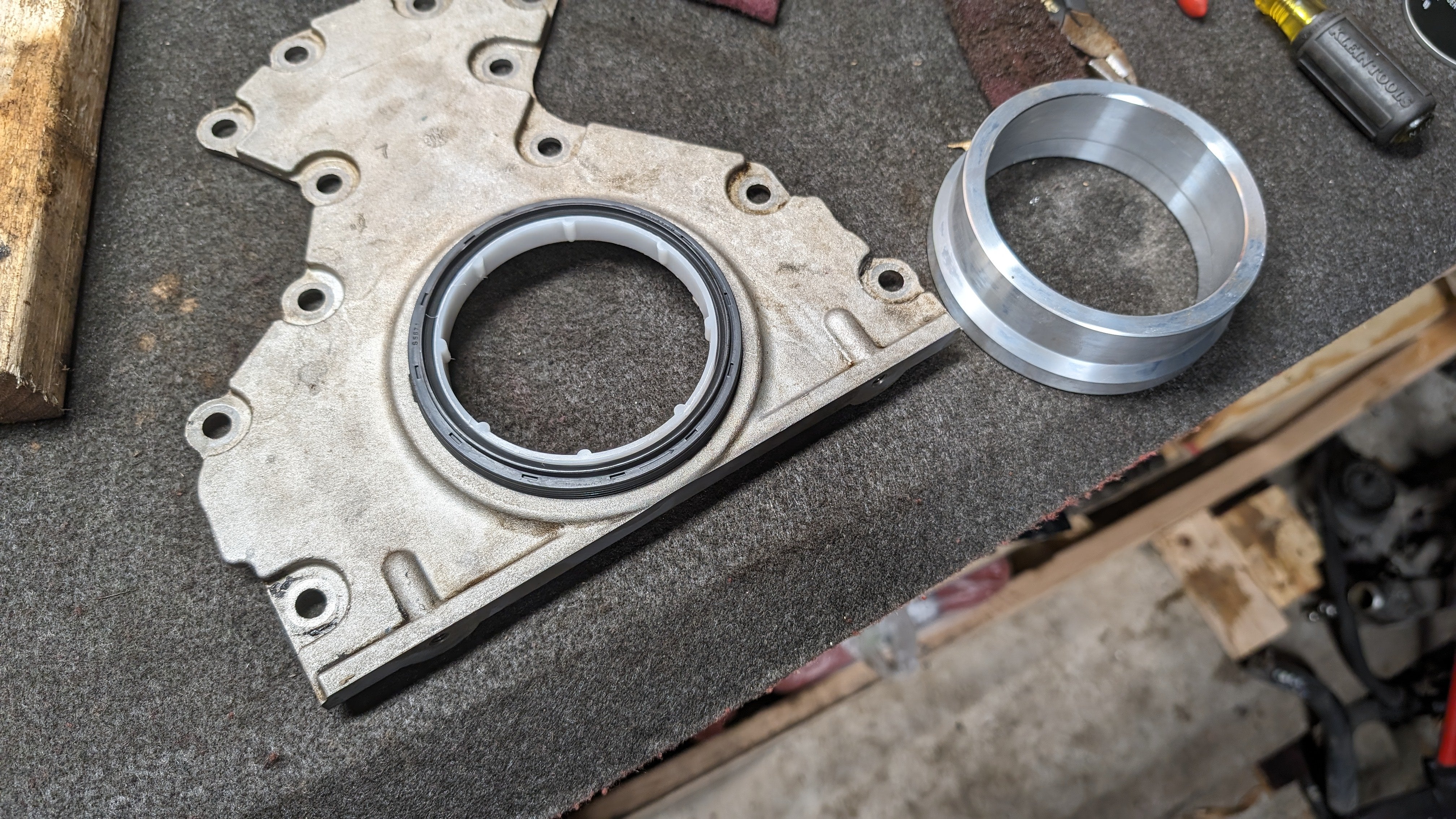 Rear main install | Chevy Silverado and GMC Sierra Forum Rear main install | Chevy Silverado and GMC Sierra Forum